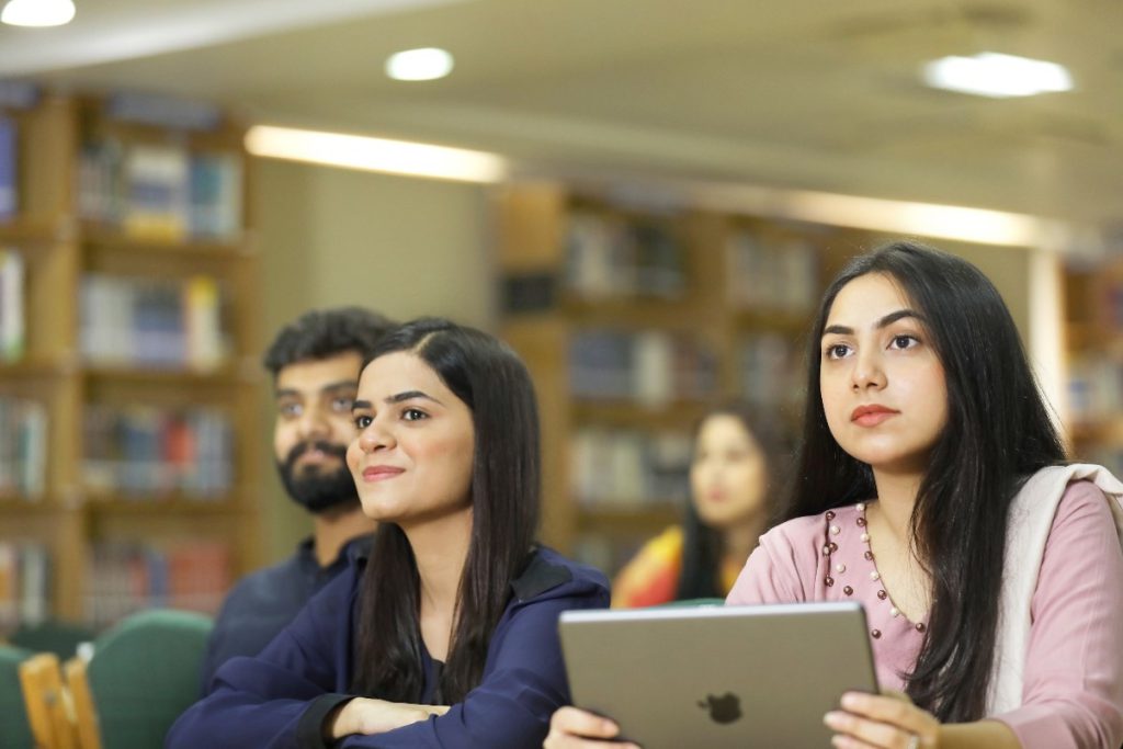 BS (Applied Computing) – Iqra University
