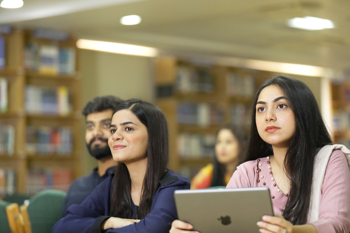 BS (Applied Computing) – Iqra University